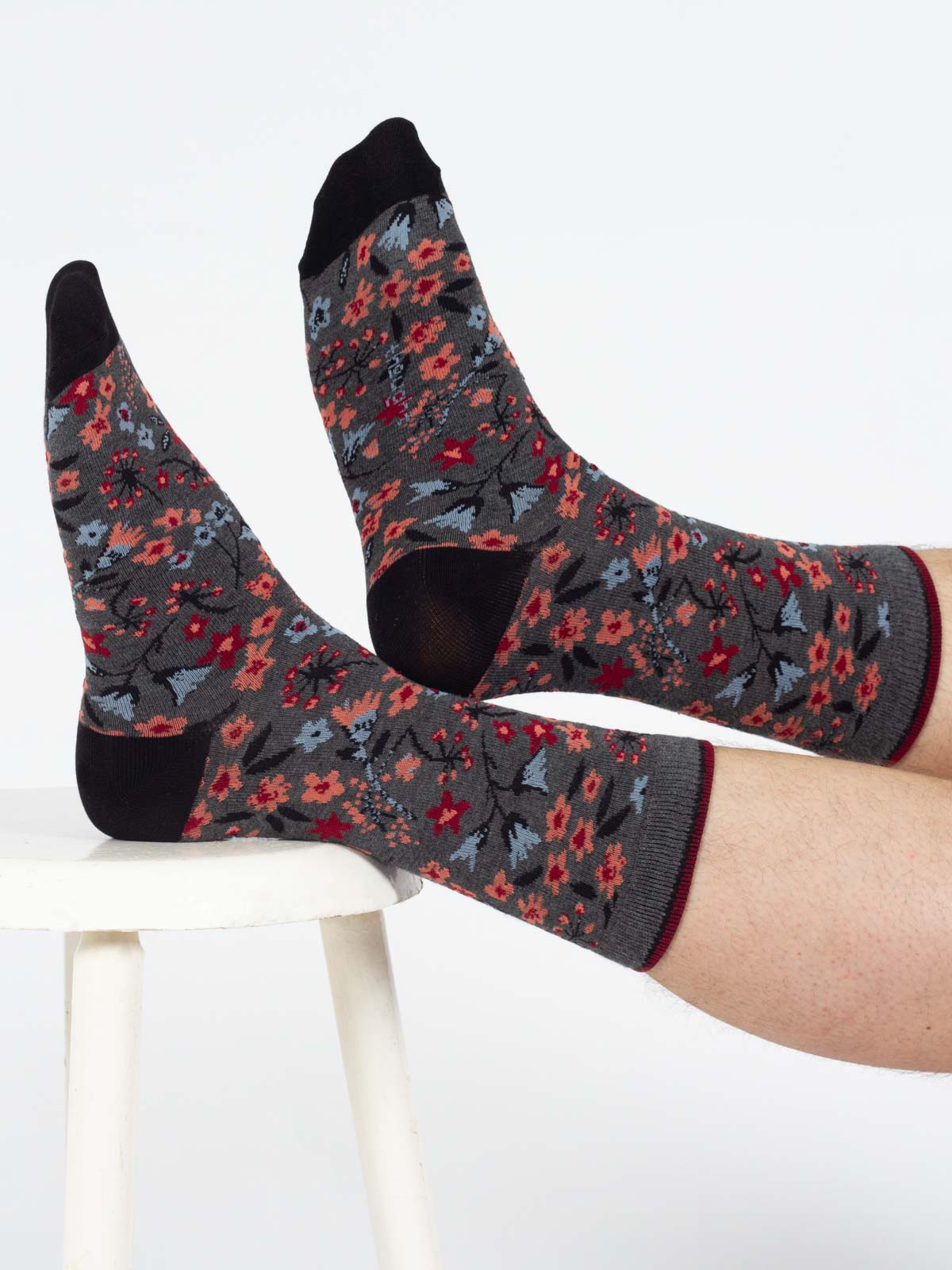 Scattered Flower Bamboo Crew Socks - Dark Grey