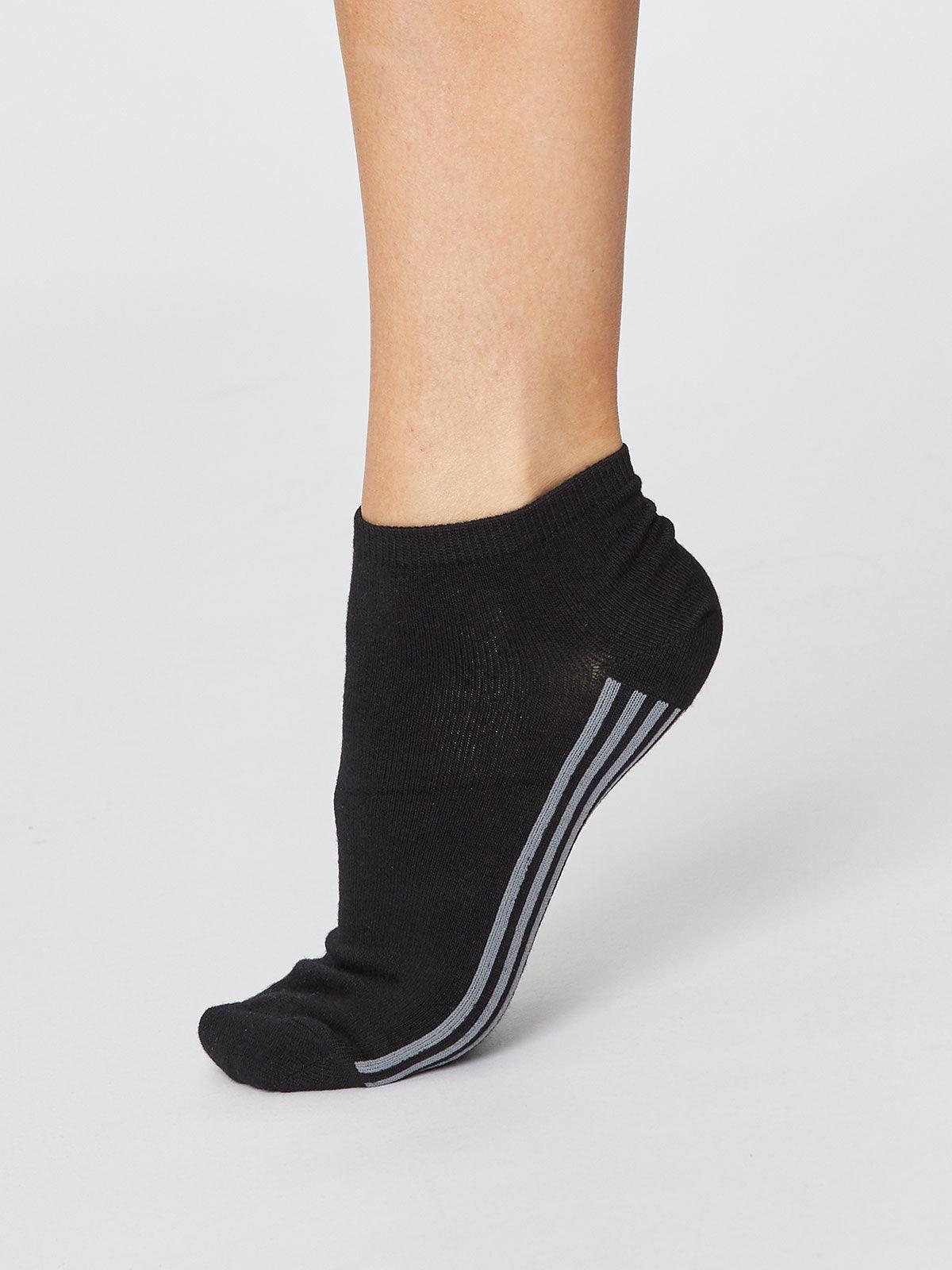 Essential Solid Jane Bamboo Plain Trainer Socks in Black